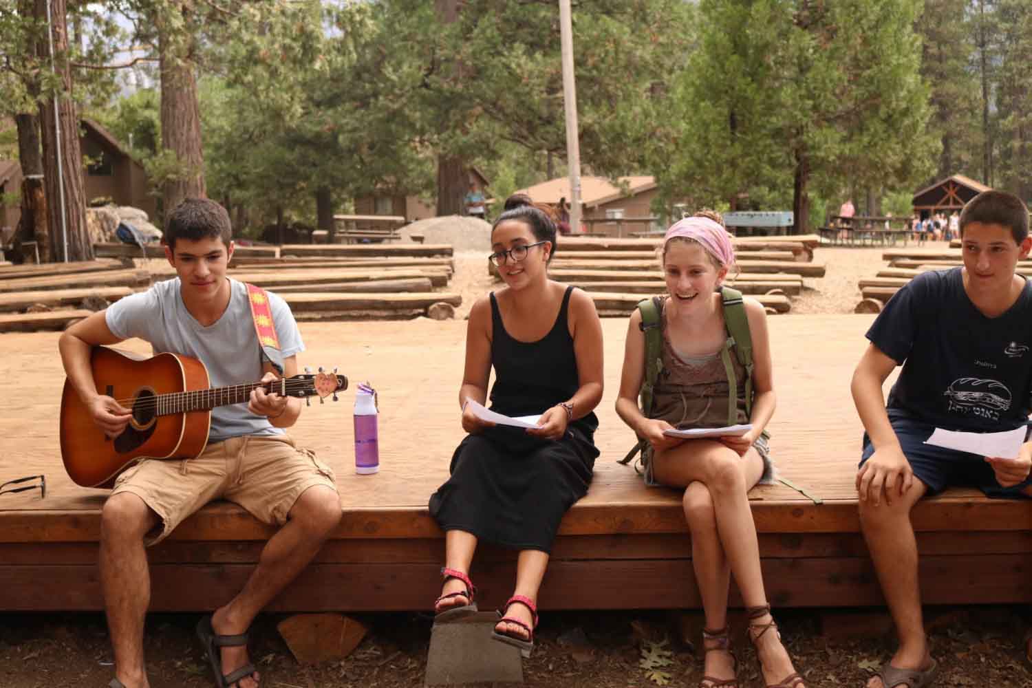 Tawonga Prepares for Shabbat - Camp Tawonga